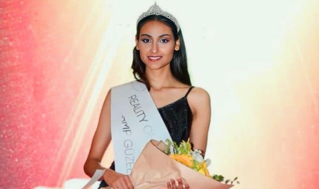 Genç Model Nur Salim, Modellik ve Oyunculuk Kariyerinde Parlıyor ...